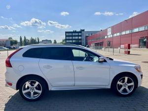 White Volvo XC60 2011 in Kaunas, with an engine capacity of 2.00 L and mileage of 233 thousand km for 9499 €, photo 10 on AUTOMOTO.COM.LV