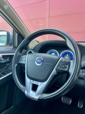 White Volvo XC60 2011 in Kaunas, with an engine capacity of 2.00 L and mileage of 233 thousand km for 9499 €, photo 19 on AUTOMOTO.COM.LV