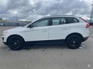 Balts Volvo XC60 2011 Panevēža, ar dzinēja tilpumu 2.40 L un nobraukumu 300 tūkst. km par 5800 €, foto 8 vietnē AUTOMOTO.COM.LV