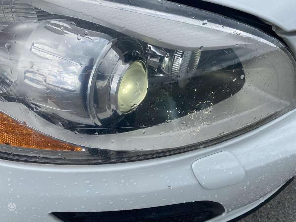 Balts Volvo XC60 2011 Panevēža, ar dzinēja tilpumu 2.40 L un nobraukumu 300 tūkst. km par 5800 €, foto 8 vietnē AUTOMOTO.COM.LV