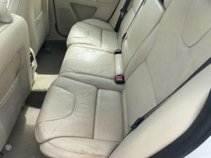 Balts Volvo XC60 2011 Panevēža, ar dzinēja tilpumu 2.40 L un nobraukumu 300 tūkst. km par 5800 €, foto 11 vietnē AUTOMOTO.COM.LV