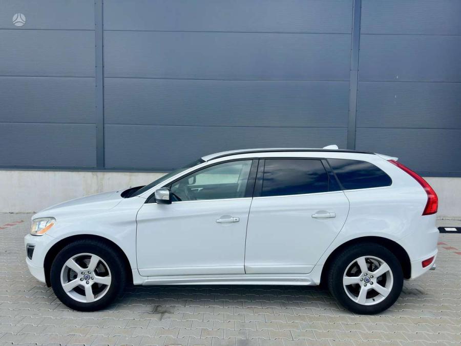 Белый Вольво ХС60 2011 в Шяуляй, объемом двигателя 2.40 л и пробегом 198 тыс. км за 9750 €, фото 6 на AUTOMOTO.COM.LV