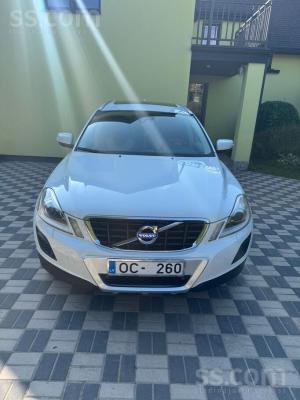 Balts Volvo XC60 2011 Bauska, ar dzinēja tilpumu 2.00 L un nobraukumu 364 tūkst. km par 7300 €, foto  vietnē AUTOMOTO.COM.LV