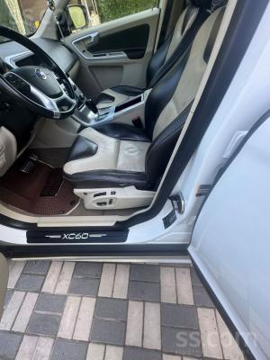 Balts Volvo XC60 2011 Bauska, ar dzinēja tilpumu 2.00 L un nobraukumu 364 tūkst. km par 7300 €, foto 12 vietnē AUTOMOTO.COM.LV