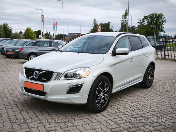 White Volvo XC60 2011 in Tartu, with an engine capacity of 2.40 L and mileage of 230 thousand km for 11990 €, photo 1 on AUTOMOTO.COM.LV