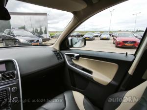 Белый Вольво ХС60 2011 в Тарту, объемом двигателя 2.40 л и пробегом 230 тыс. км за 11990 €, фото 10 на AUTOMOTO.COM.LV
