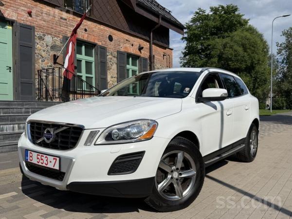 Balts Volvo XC60 2011 Rēzekne, ar dzinēja tilpumu 2.40 L un nobraukumu 278 tūkst. km par 8990 €, foto 2 vietnē AUTOMOTO.COM.LV