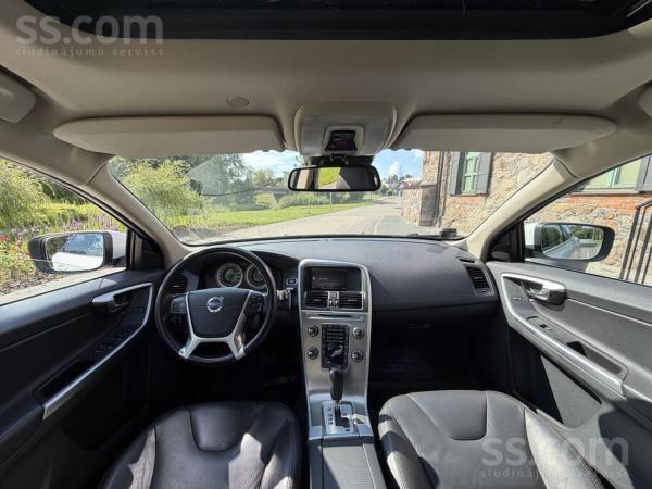 Balts Volvo XC60 2011 Rēzekne, ar dzinēja tilpumu 2.40 L un nobraukumu 278 tūkst. km par 8990 €, foto 8 vietnē AUTOMOTO.COM.LV