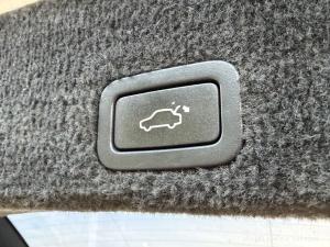 Balts Volvo XC60 2011 Cēsis, ar dzinēja tilpumu 2.00 L un nobraukumu 0 tūkst. km par 7350 €, foto 22 vietnē AUTOMOTO.COM.LV