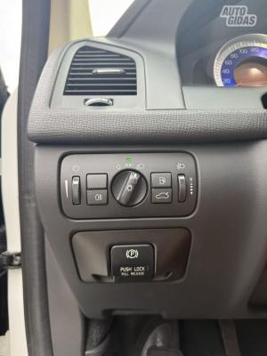 Balts Volvo XC60 2011 Biržai, ar dzinēja tilpumu 2.00 L un nobraukumu 268 tūkst. km par 8499 €, foto 15 vietnē AUTOMOTO.COM.LV