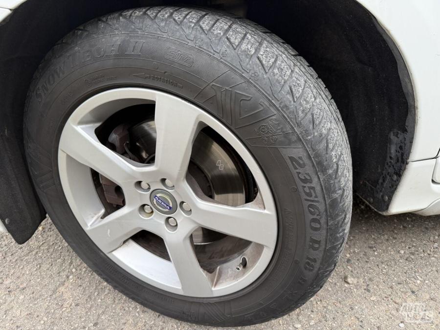 Balts Volvo XC60 2011 Biržai, ar dzinēja tilpumu 2.00 L un nobraukumu 268 tūkst. km par 8499 €, foto 22 vietnē AUTOMOTO.COM.LV