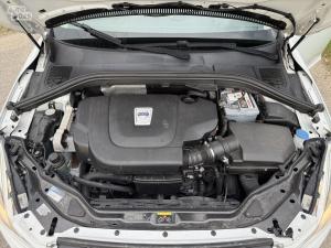 Balts Volvo XC60 2011 Biržai, ar dzinēja tilpumu 2.00 L un nobraukumu 268 tūkst. km par 8499 €, foto 23 vietnē AUTOMOTO.COM.LV