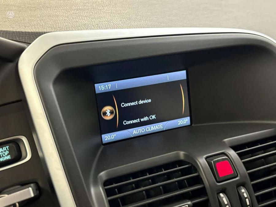 Balts Volvo XC60 2011 Marijampole, ar dzinēja tilpumu 1.98 L un nobraukumu 306 tūkst. km par 7850 €, foto 14 vietnē AUTOMOTO.COM.LV