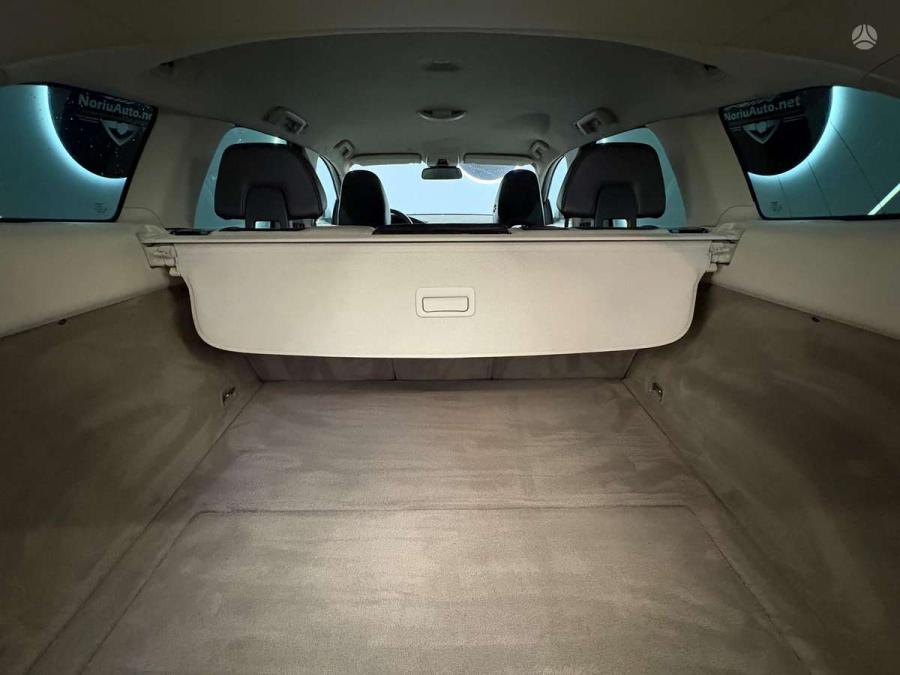 Balts Volvo XC60 2011 Marijampole, ar dzinēja tilpumu 1.98 L un nobraukumu 306 tūkst. km par 7850 €, foto 21 vietnē AUTOMOTO.COM.LV
