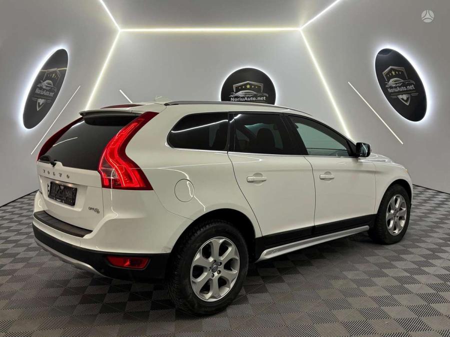 Balts Volvo XC60 2011 Marijampole, ar dzinēja tilpumu 1.98 L un nobraukumu 306 tūkst. km par 7850 €, foto 26 vietnē AUTOMOTO.COM.LV