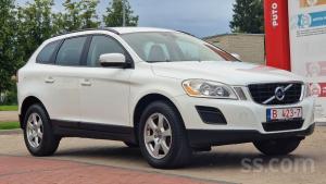 Balts Volvo XC60 2011 Jelgava, ar dzinēja tilpumu 2.00 L un nobraukumu 359 tūkst. km par 6450 €, foto  vietnē AUTOMOTO.COM.LV