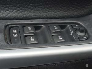Balts Volvo XC60 2011 Viļņa, ar dzinēja tilpumu 2.40 L un nobraukumu 383 tūkst. km par 9999 €, foto 17 vietnē AUTOMOTO.COM.LV