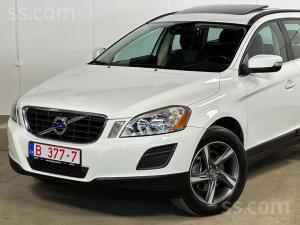 Balts Volvo XC60 2011 Jūrmala, ar dzinēja tilpumu 2.40 L un nobraukumu 286 tūkst. km par 8850 €, foto 3 vietnē AUTOMOTO.COM.LV