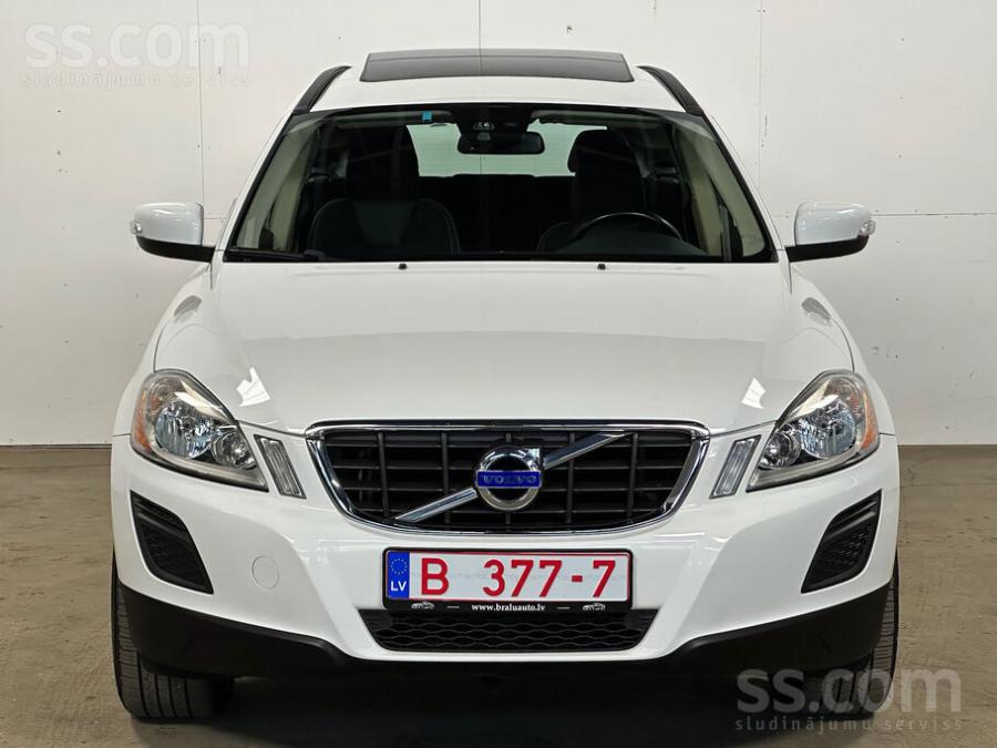 Balts Volvo XC60 2011 Jūrmala, ar dzinēja tilpumu 2.40 L un nobraukumu 286 tūkst. km par 8850 €, foto 6 vietnē AUTOMOTO.COM.LV