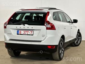 Balts Volvo XC60 2011 Jūrmala, ar dzinēja tilpumu 2.40 L un nobraukumu 286 tūkst. km par 8850 €, foto 9 vietnē AUTOMOTO.COM.LV