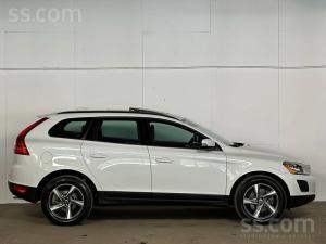 Balts Volvo XC60 2011 Jūrmala, ar dzinēja tilpumu 2.40 L un nobraukumu 286 tūkst. km par 8850 €, foto 12 vietnē AUTOMOTO.COM.LV