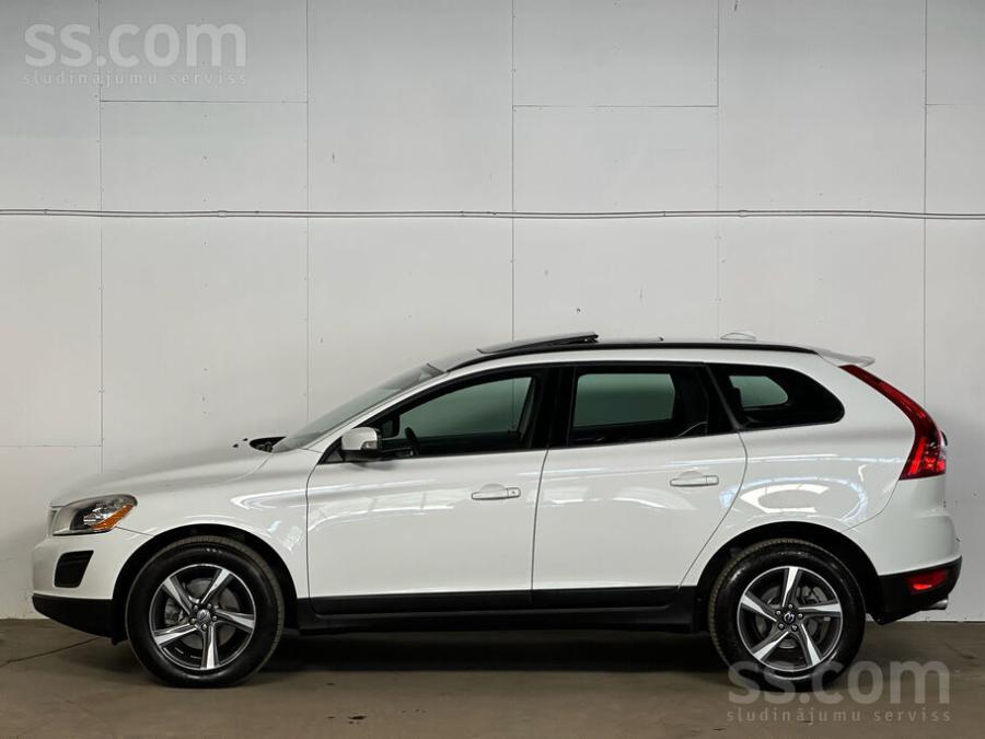 Balts Volvo XC60 2011 Jūrmala, ar dzinēja tilpumu 2.40 L un nobraukumu 286 tūkst. km par 8850 €, foto 15 vietnē AUTOMOTO.COM.LV