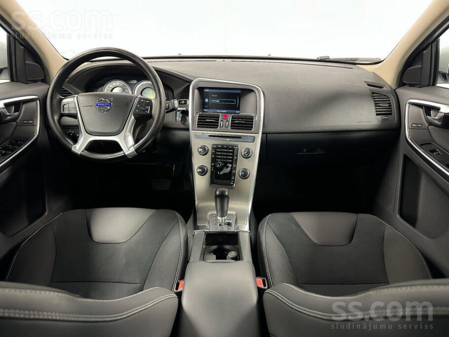 Balts Volvo XC60 2011 Jūrmala, ar dzinēja tilpumu 2.40 L un nobraukumu 286 tūkst. km par 8850 €, foto 23 vietnē AUTOMOTO.COM.LV