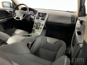 Balts Volvo XC60 2011 Jūrmala, ar dzinēja tilpumu 2.40 L un nobraukumu 286 tūkst. km par 8850 €, foto 24 vietnē AUTOMOTO.COM.LV