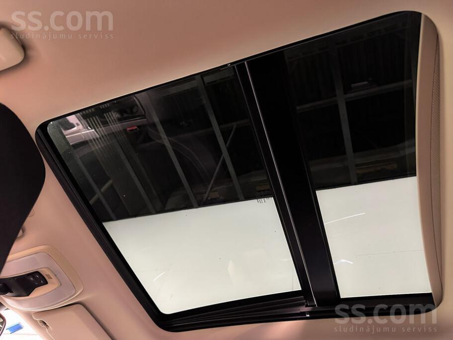Balts Volvo XC60 2011 Jūrmala, ar dzinēja tilpumu 2.40 L un nobraukumu 286 tūkst. km par 8850 €, foto 31 vietnē AUTOMOTO.COM.LV