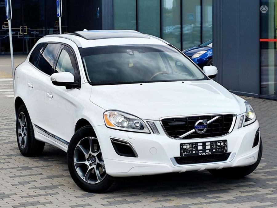 Balts Volvo XC60 2011 Šauļi, ar dzinēja tilpumu 2.00 L un nobraukumu 269 tūkst. km par 10900 €, foto 4 vietnē AUTOMOTO.COM.LV