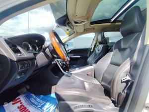 Balts Volvo XC60 2011 Šauļi, ar dzinēja tilpumu 2.00 L un nobraukumu 269 tūkst. km par 10900 €, foto 27 vietnē AUTOMOTO.COM.LV