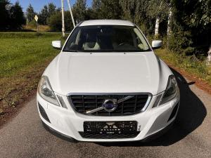 White Volvo XC60 2011 in Vilkaviskis, with an engine capacity of 1.98 L and mileage of 307 thousand km for 7999 €, photo 3 on AUTOMOTO.COM.LV