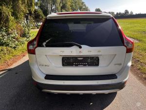 White Volvo XC60 2011 in Vilkaviskis, with an engine capacity of 1.98 L and mileage of 307 thousand km for 7999 €, photo 7 on AUTOMOTO.COM.LV
