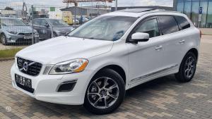 White Volvo XC60 2011 in Siauliai, with an engine capacity of 2.00 L and mileage of 269 thousand km for 10800 €, photo 14 on AUTOMOTO.COM.LV