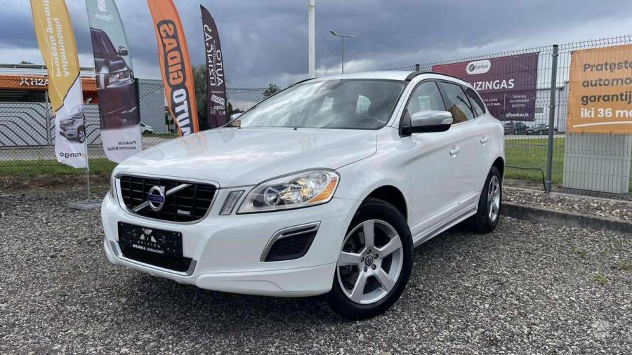 White Volvo XC60 2011 in Marijampole, with an engine capacity of 1.98 L and mileage of 285 thousand km for 8990 €, photo 3 on AUTOMOTO.COM.LV