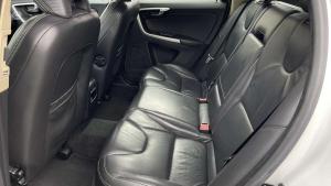 White Volvo XC60 2011 in Marijampole, with an engine capacity of 1.98 L and mileage of 285 thousand km for 8990 €, photo 28 on AUTOMOTO.COM.LV