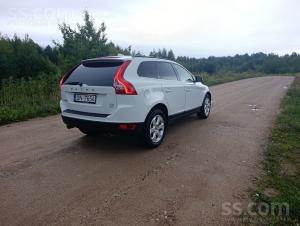 Balts Volvo XC60 2011 Daugavpils, ar dzinēja tilpumu 2.40 L un nobraukumu 225 tūkst. km par 10300 €, foto 5 vietnē AUTOMOTO.COM.LV
