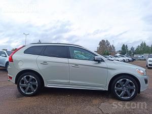 Balts Volvo XC60 2011 Daugavpils, ar dzinēja tilpumu 2.40 L un nobraukumu 0 tūkst. km par 11300 €, foto 5 vietnē AUTOMOTO.COM.LV