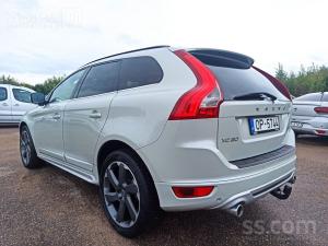Balts Volvo XC60 2011 Daugavpils, ar dzinēja tilpumu 2.40 L un nobraukumu 0 tūkst. km par 11300 €, foto 8 vietnē AUTOMOTO.COM.LV