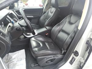 Balts Volvo XC60 2011 Daugavpils, ar dzinēja tilpumu 2.40 L un nobraukumu 0 tūkst. km par 11300 €, foto 13 vietnē AUTOMOTO.COM.LV