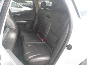 Balts Volvo XC60 2011 Daugavpils, ar dzinēja tilpumu 2.40 L un nobraukumu 0 tūkst. km par 11300 €, foto 16 vietnē AUTOMOTO.COM.LV