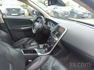 Balts Volvo XC60 2011 Daugavpils, ar dzinēja tilpumu 2.40 L un nobraukumu 0 tūkst. km par 11300 €, foto 19 vietnē AUTOMOTO.COM.LV