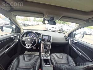 Balts Volvo XC60 2011 Daugavpils, ar dzinēja tilpumu 2.40 L un nobraukumu 0 tūkst. km par 11300 €, foto 20 vietnē AUTOMOTO.COM.LV