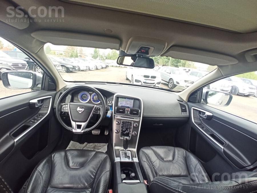 Balts Volvo XC60 2011 Daugavpils, ar dzinēja tilpumu 2.40 L un nobraukumu 0 tūkst. km par 11300 €, foto 20 vietnē AUTOMOTO.COM.LV