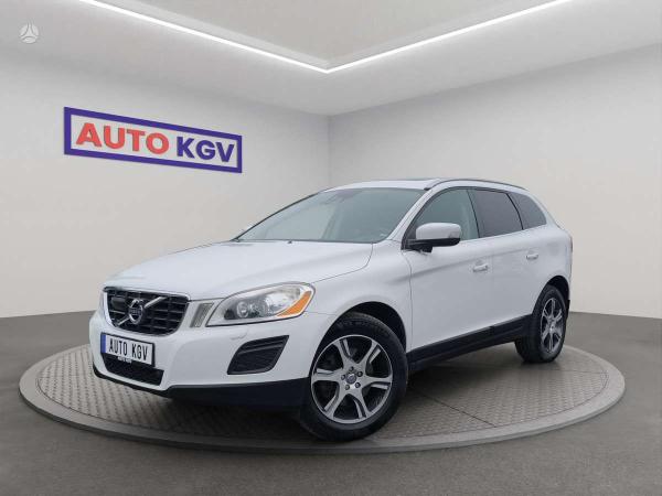 Balts Volvo XC60 2011 Viļņa, ar dzinēja tilpumu 2.40 L un nobraukumu 383 tūkst. km par 9999 €, foto 1 vietnē AUTOMOTO.COM.LV