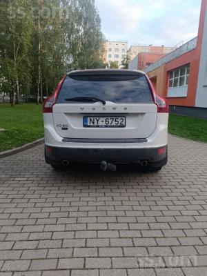 Balts Volvo XC60 2011 Rīga, ar dzinēja tilpumu 2.40 L un nobraukumu 315 tūkst. km par 8500 €, foto 5 vietnē AUTOMOTO.COM.LV