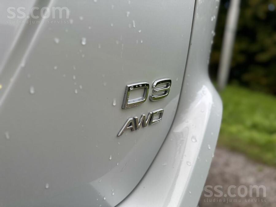 White Volvo XC60 2011 in Talsi, with an engine capacity of 2.40 L and mileage of 243 thousand km for 10470 €, photo 18 on AUTOMOTO.COM.LV