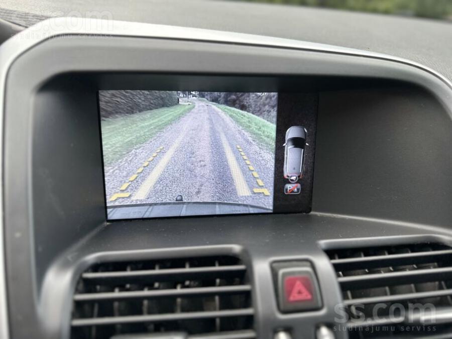 White Volvo XC60 2011 in Talsi, with an engine capacity of 2.40 L and mileage of 243 thousand km for 10470 €, photo 29 on AUTOMOTO.COM.LV