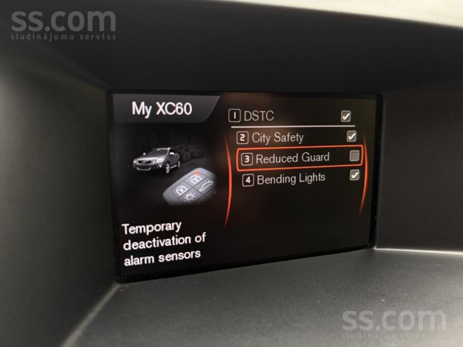 Balts Volvo XC60 2011 Jelgava, ar dzinēja tilpumu 2.00 L un nobraukumu 229 tūkst. km par 7950 €, foto 14 vietnē AUTOMOTO.COM.LV