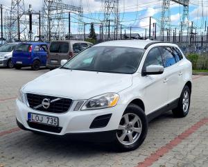 Balts Volvo XC60 2011 Šauļi, ar dzinēja tilpumu 2.00 L un nobraukumu 340 tūkst. km par 4850 €, foto 1 vietnē AUTOMOTO.COM.LV